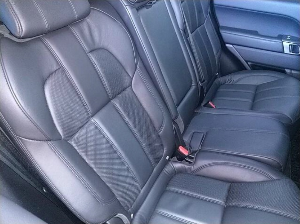 Range Rover Sport SE For sale until 30th Mar. 4WD Ebony leather seats ...